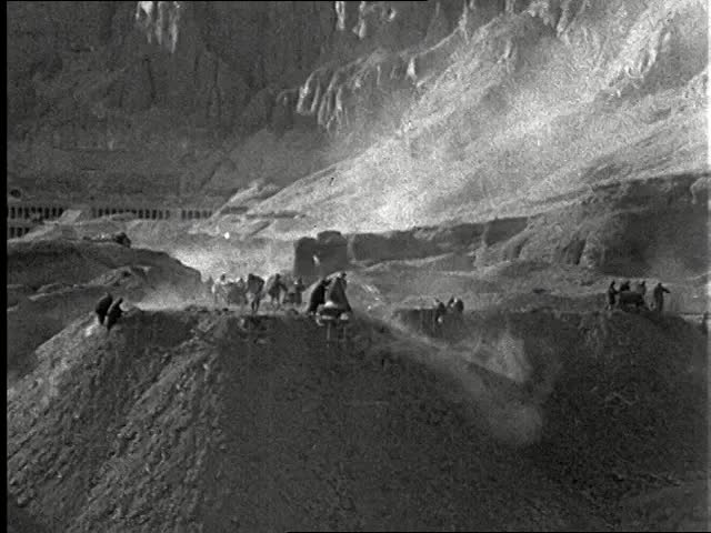 Digging Into the Past Egyptian Excavations of the Metropolitan (silent ...