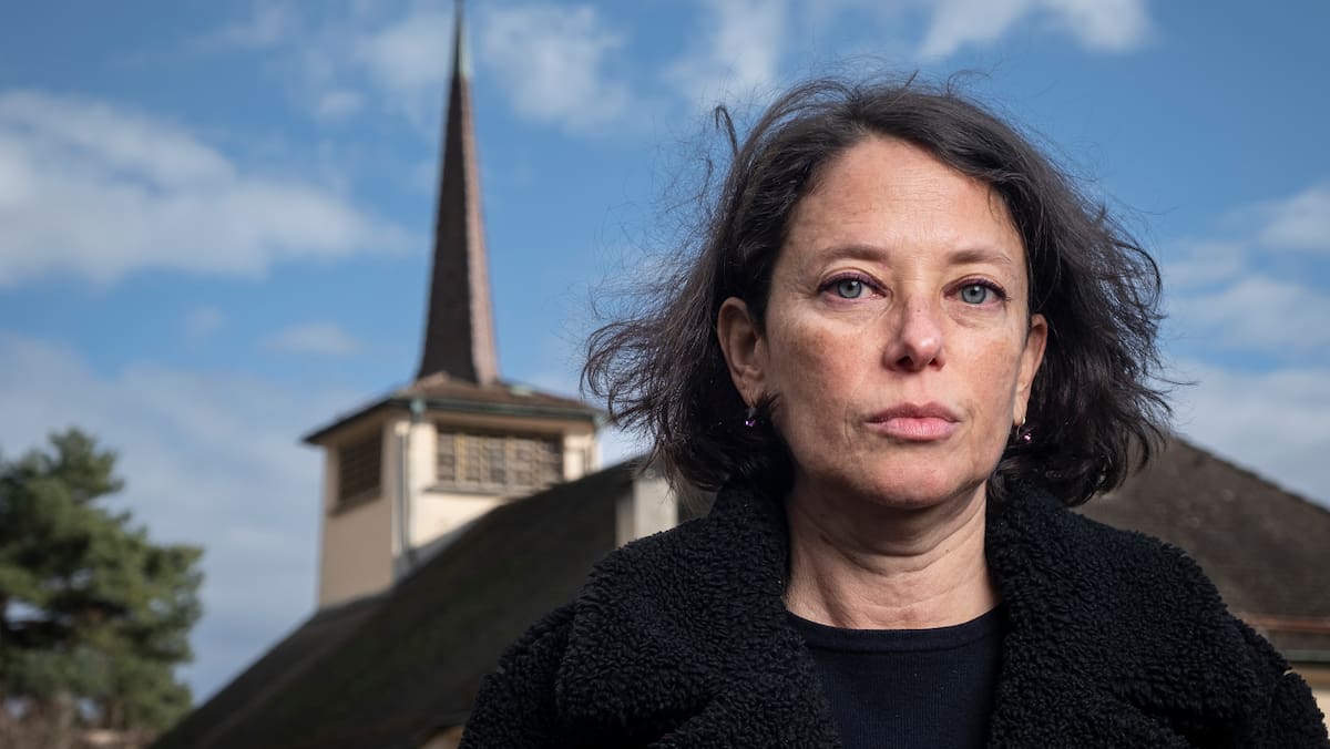 Ses fidèles sont outrés: Un curé de Lausanne appelle à fabriquer des armes