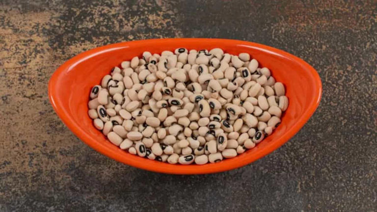 Lobia And Soybean: Know The Difference Between These Legumes
