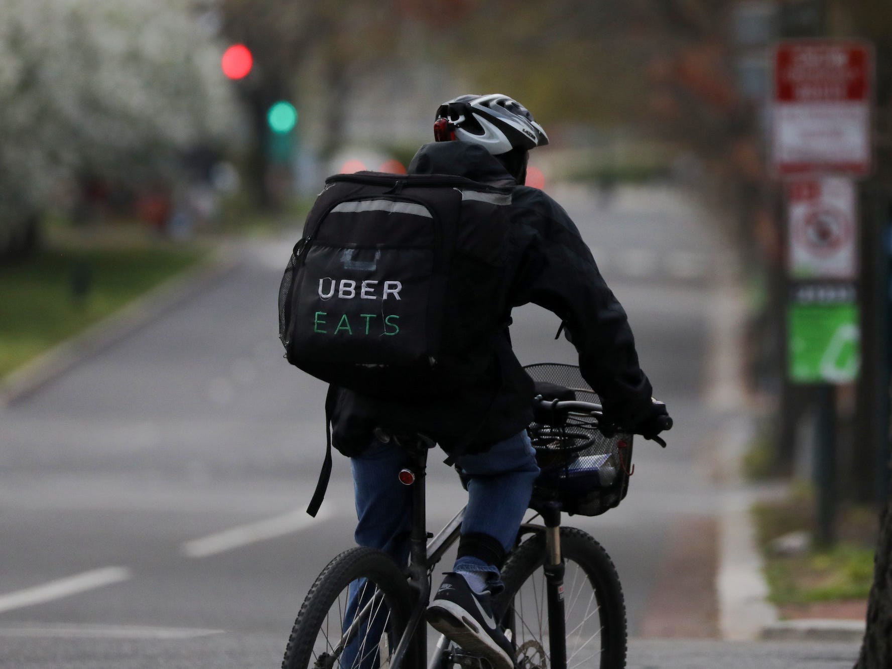 I'm a gig worker for Uber Eats in New York City. The delivery work is ...