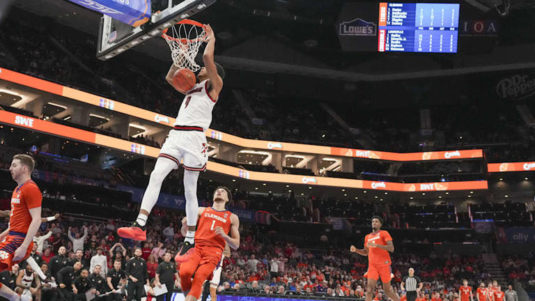 Highlights, Photos and Notes: Louisville 76, Clemson 73