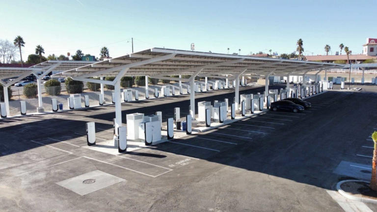 What Is Tesla Destination Charger And How It Works