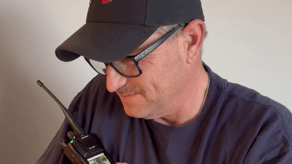 Lieutenant in Bedford Co. makes final radio call after 31 years of service