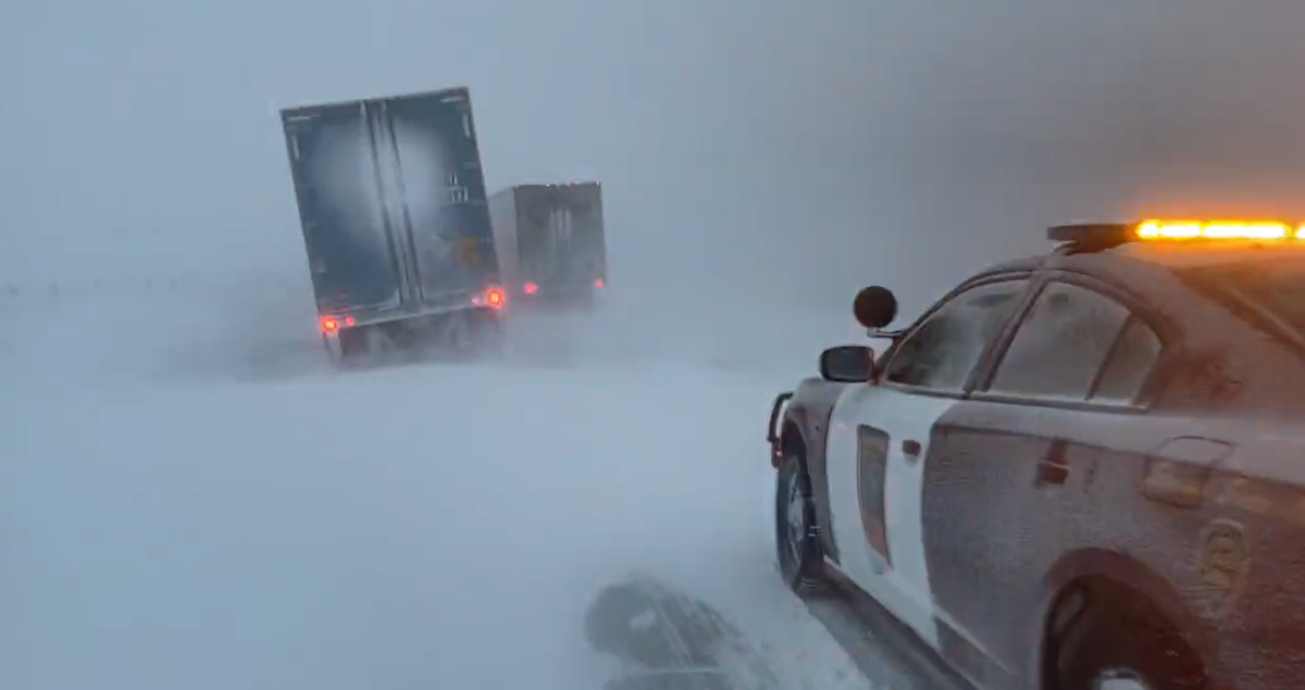 Blizzard warning in Minnesota: Up to a foot of snow, whiteout conditions