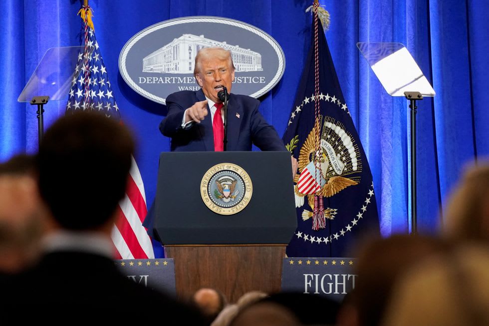 Donald Trump issues 'World War 3' nuclear warning as president says failure in Ukraine peace ...