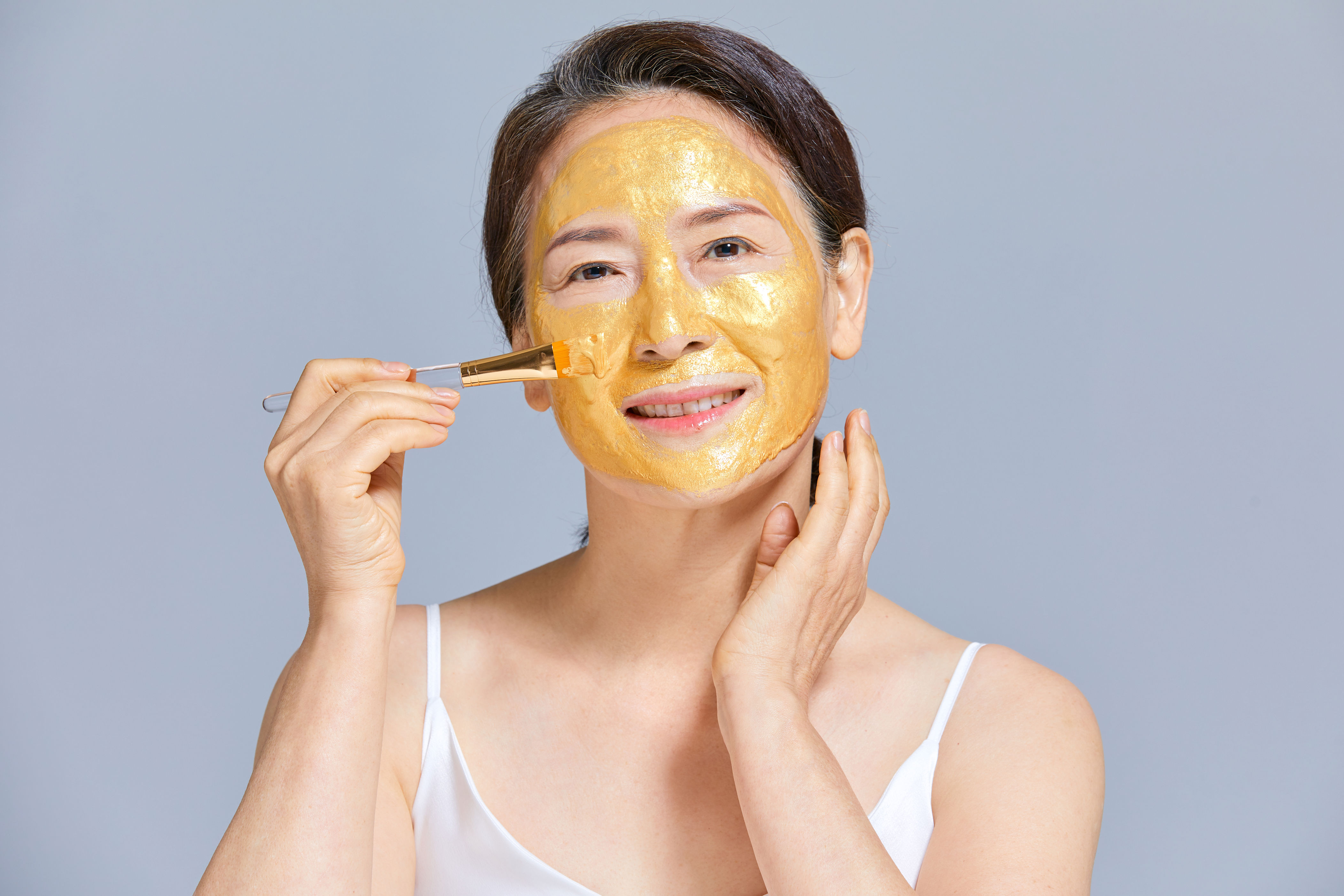 Gold Benefits for Skin and Hair: Hydrates, Boosts Shine and More