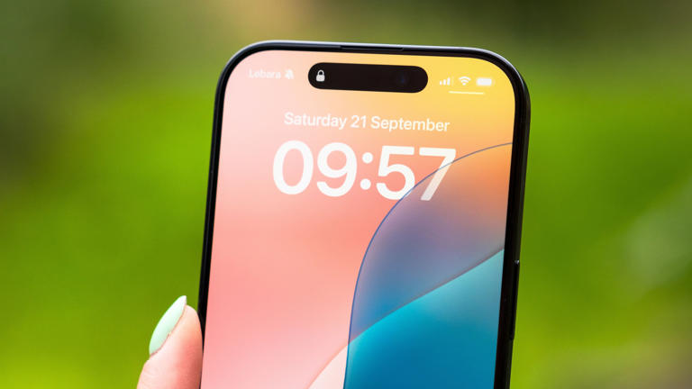 Apple pode lançar iPhone 17 Ultra com Dynamic Island menor