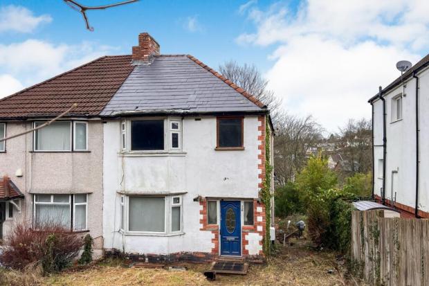 Newport home with major bargain guide price set to go under the hammer