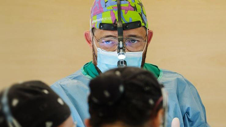 Denti fissi, l’odontoiatra Matteo Giorgi porta la sua tecnica ...