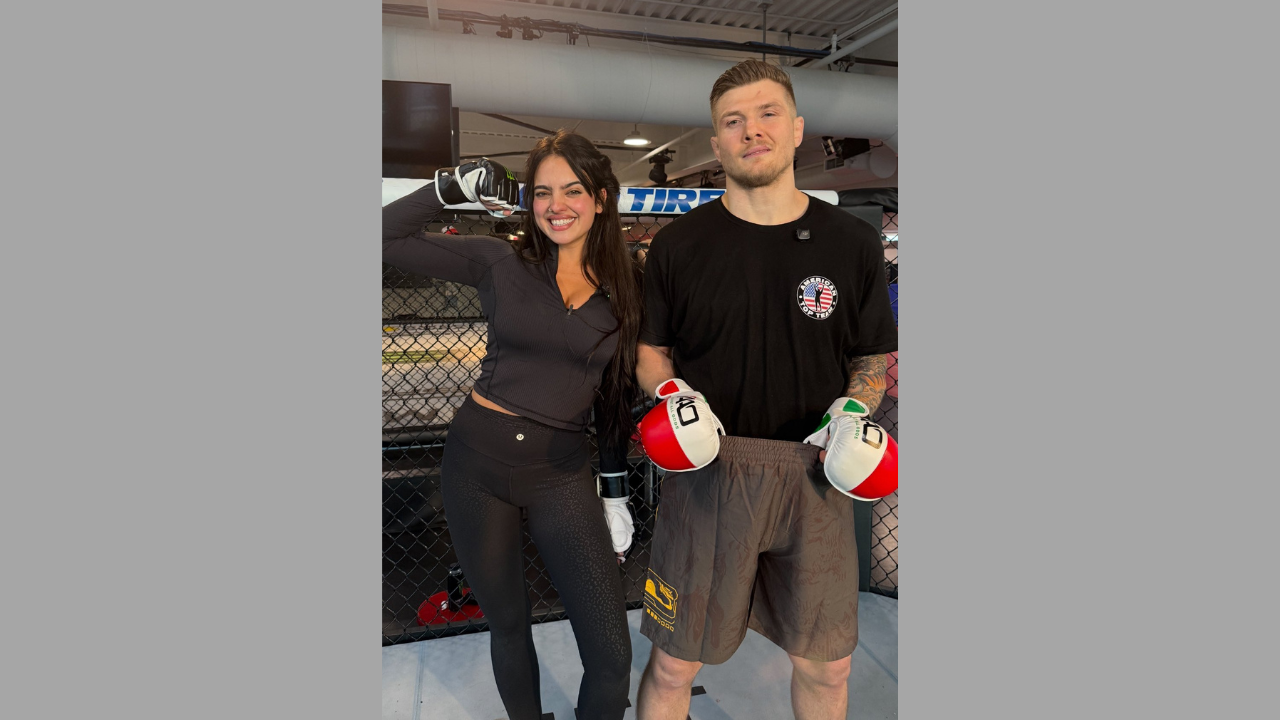 Nina Marie Daniele proposes a contract with Martin Vettori ahead of his ...