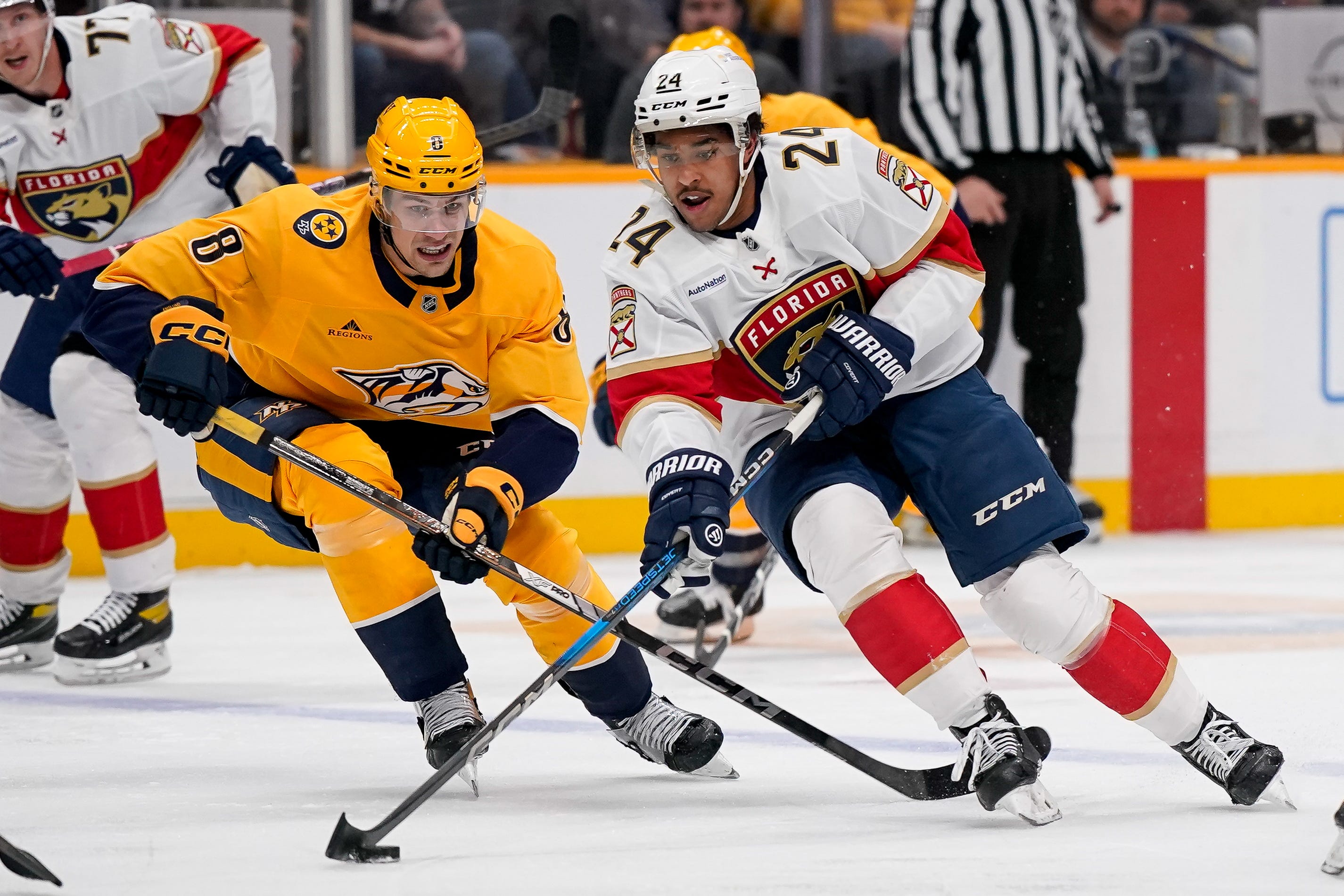 Nashville Predators sign defenseman Andreas Englund to one-year contract