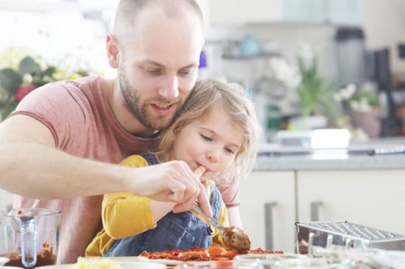 HMRC issues warning to anyone earning under £80,000 after threshold ...