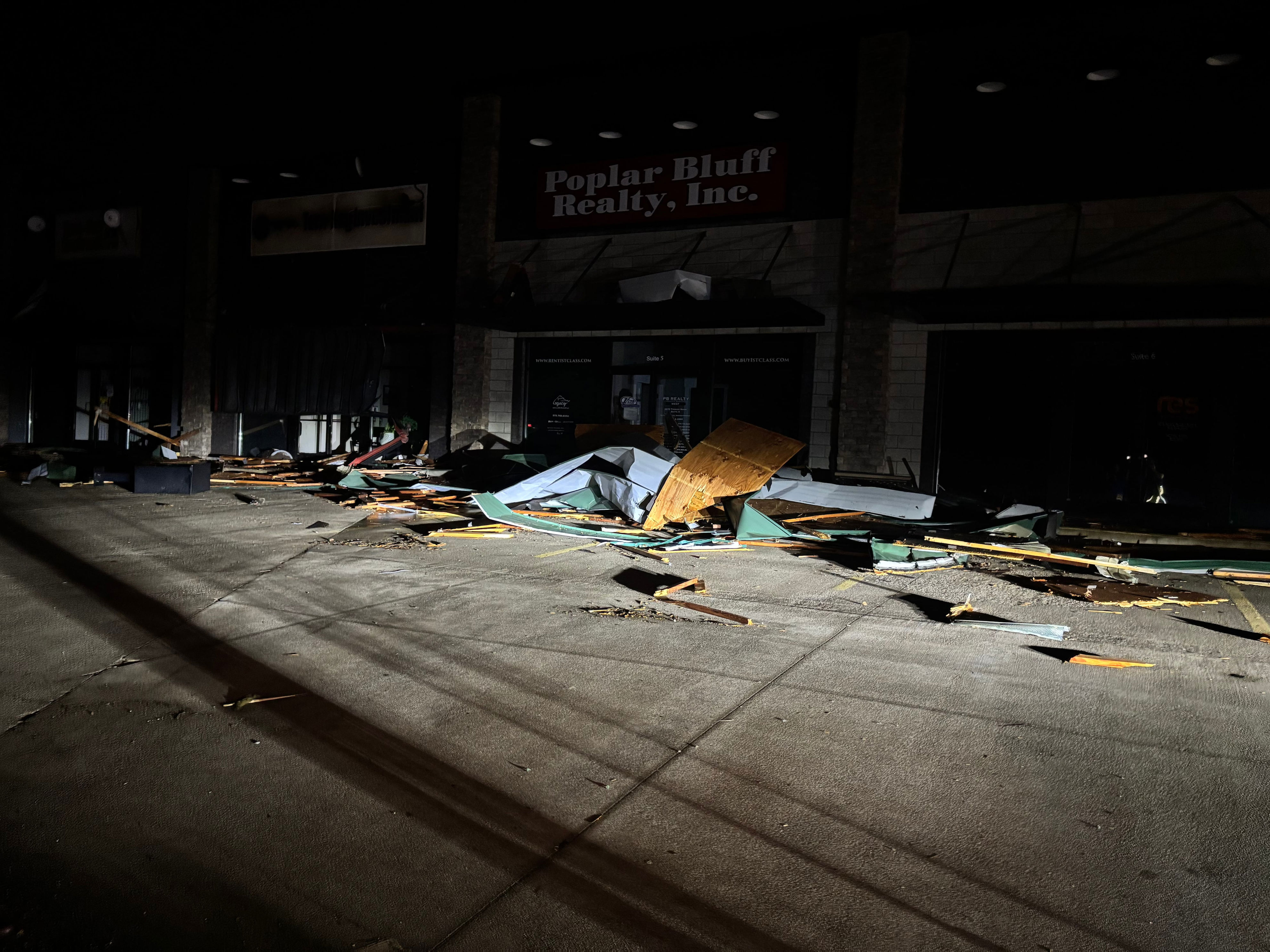 1 dead in Butler County; around 500 homes, 50 businesses impacted from ...