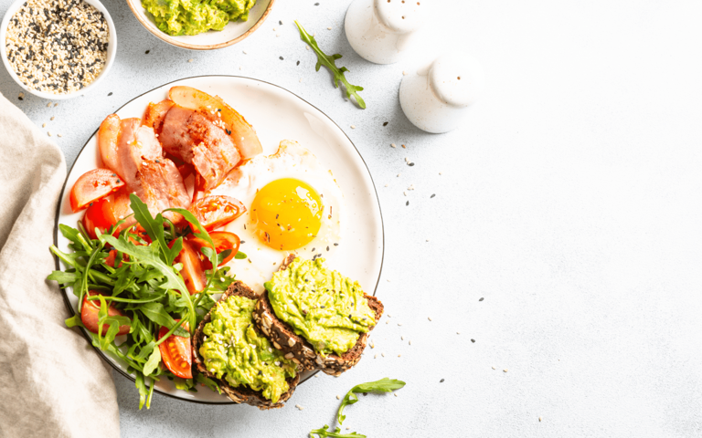 Adieu coup de barre : le secret d’un déjeuner qui booste votre énergie