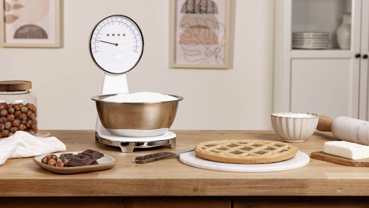 Smeg debuts the fanciest kitchen scales I’ve ever seen