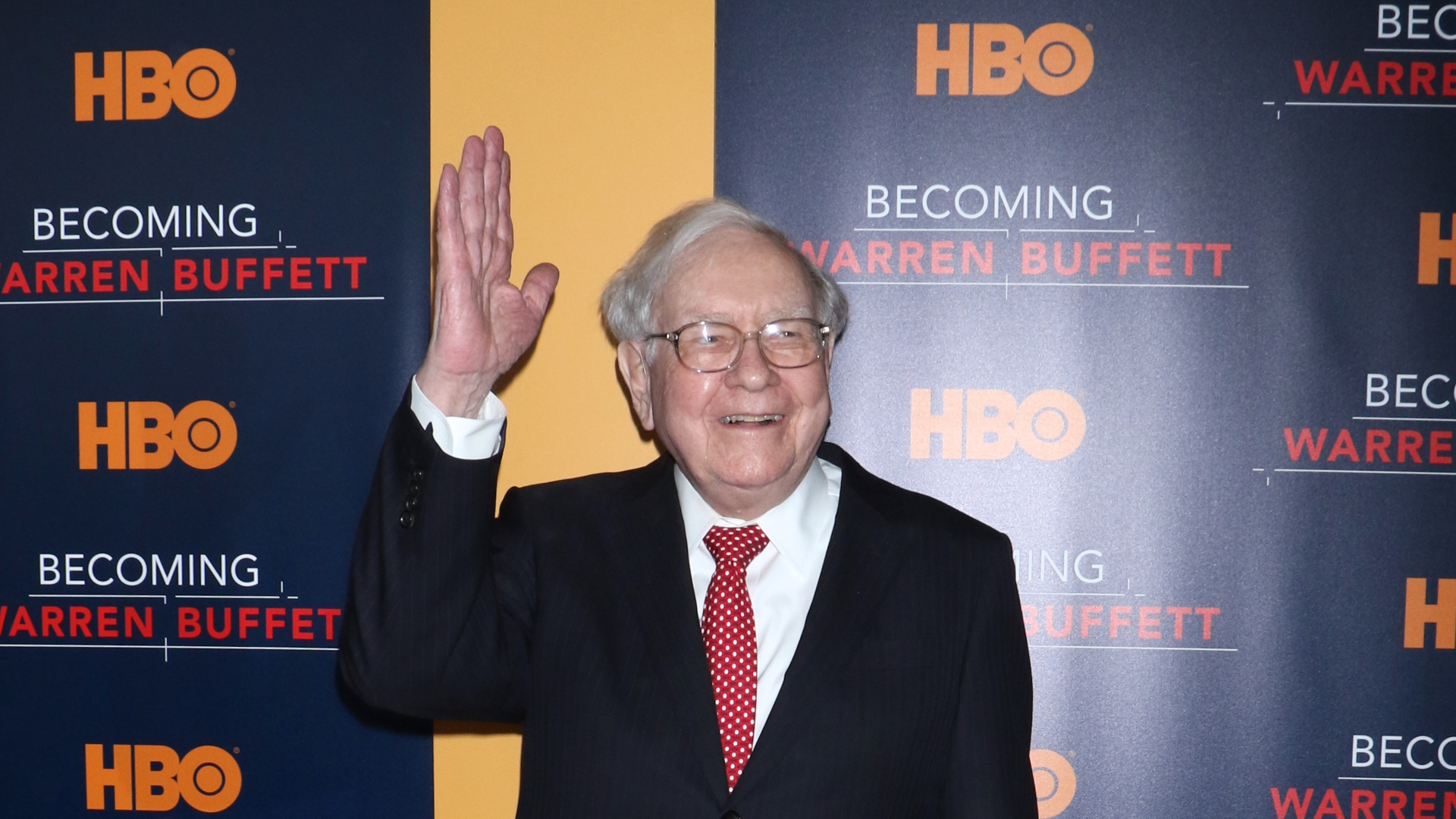Warren Buffett Buys His McDonald’s Based on the Stock Market — Should You?