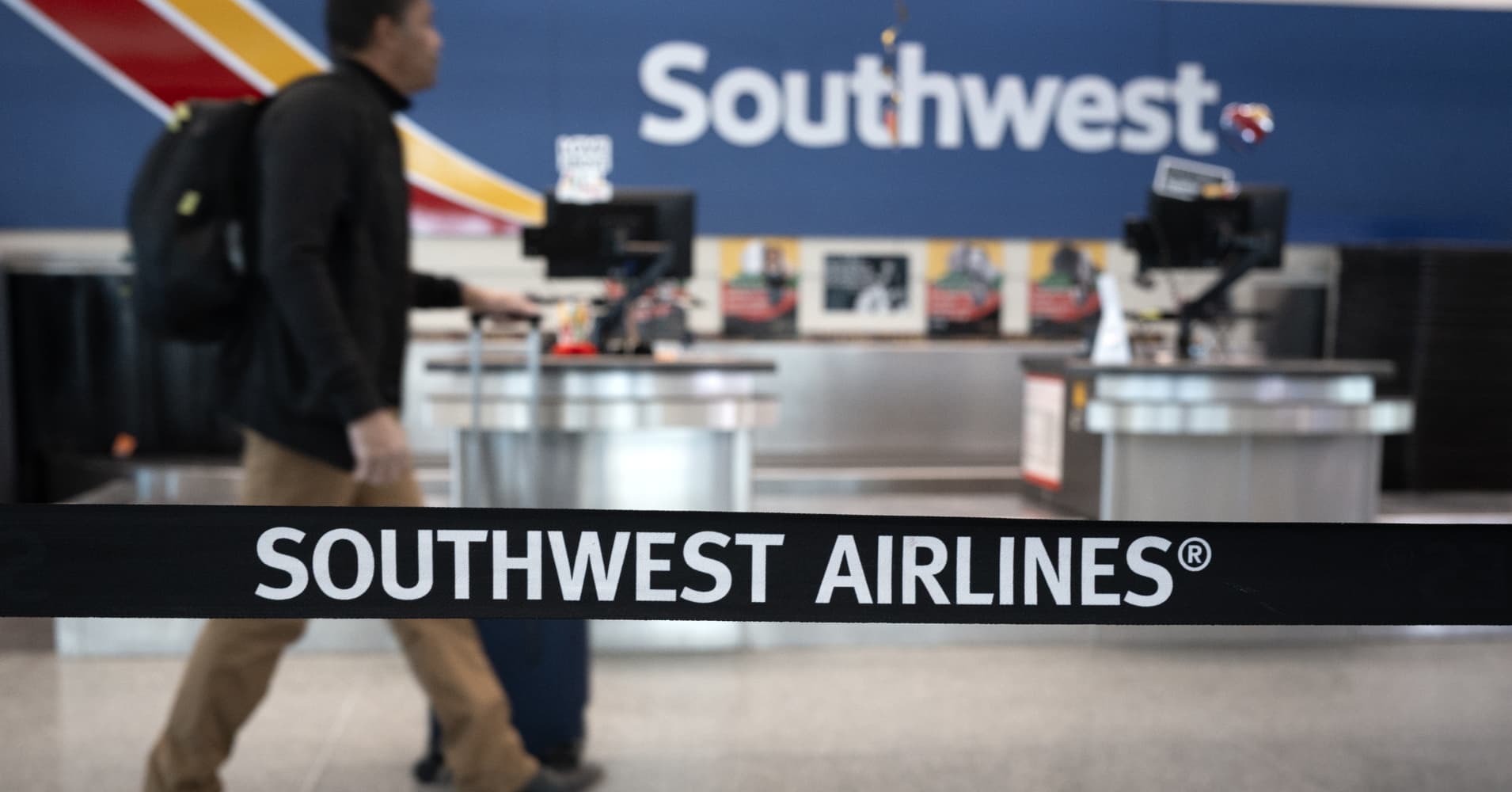 Goodbye to 'bags fly free' on Southwest Airlines, the last freebie in ...