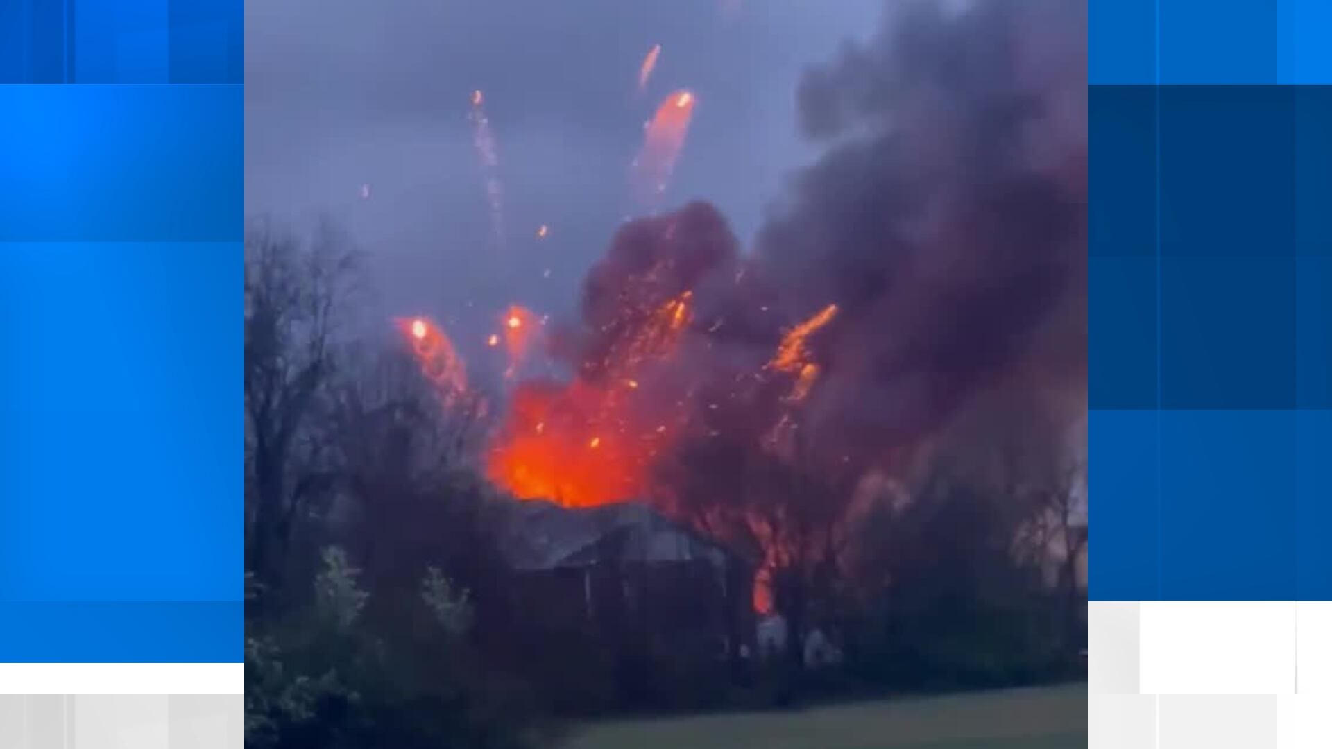 Crews respond to vape warehouse fire in Tuscumbia