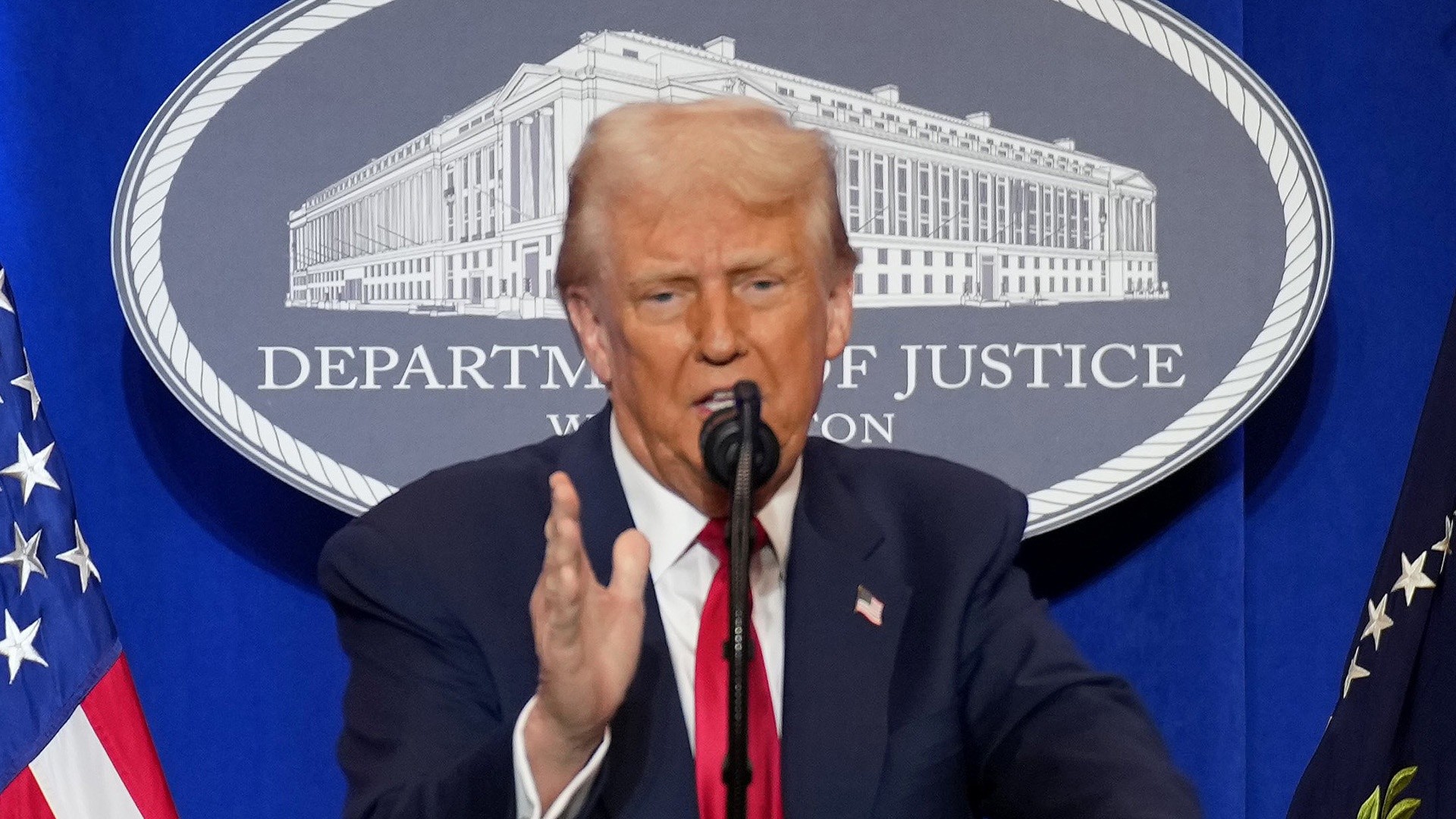 Trump calls out perceived opponents in Justice Department speech