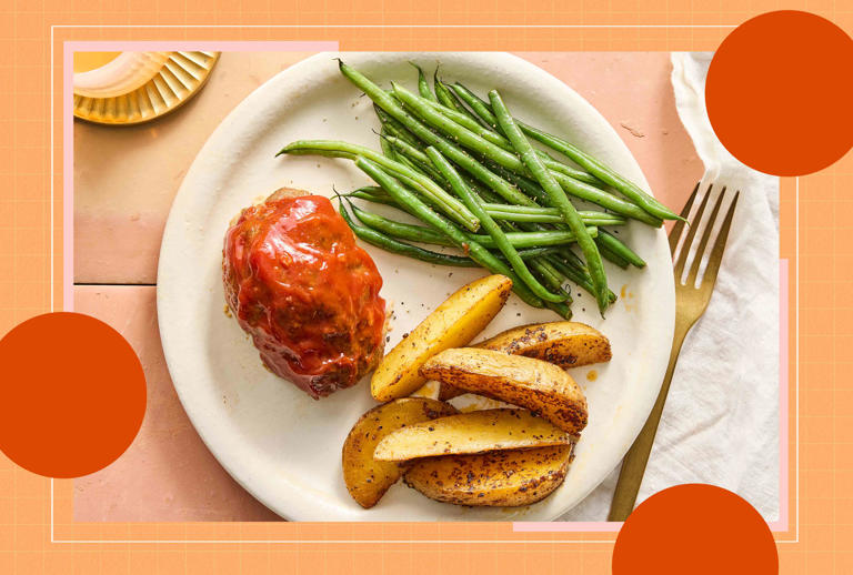 The High-Protein Sheet-Pan Dinner Recipe My Mom Has Displayed in Her ...