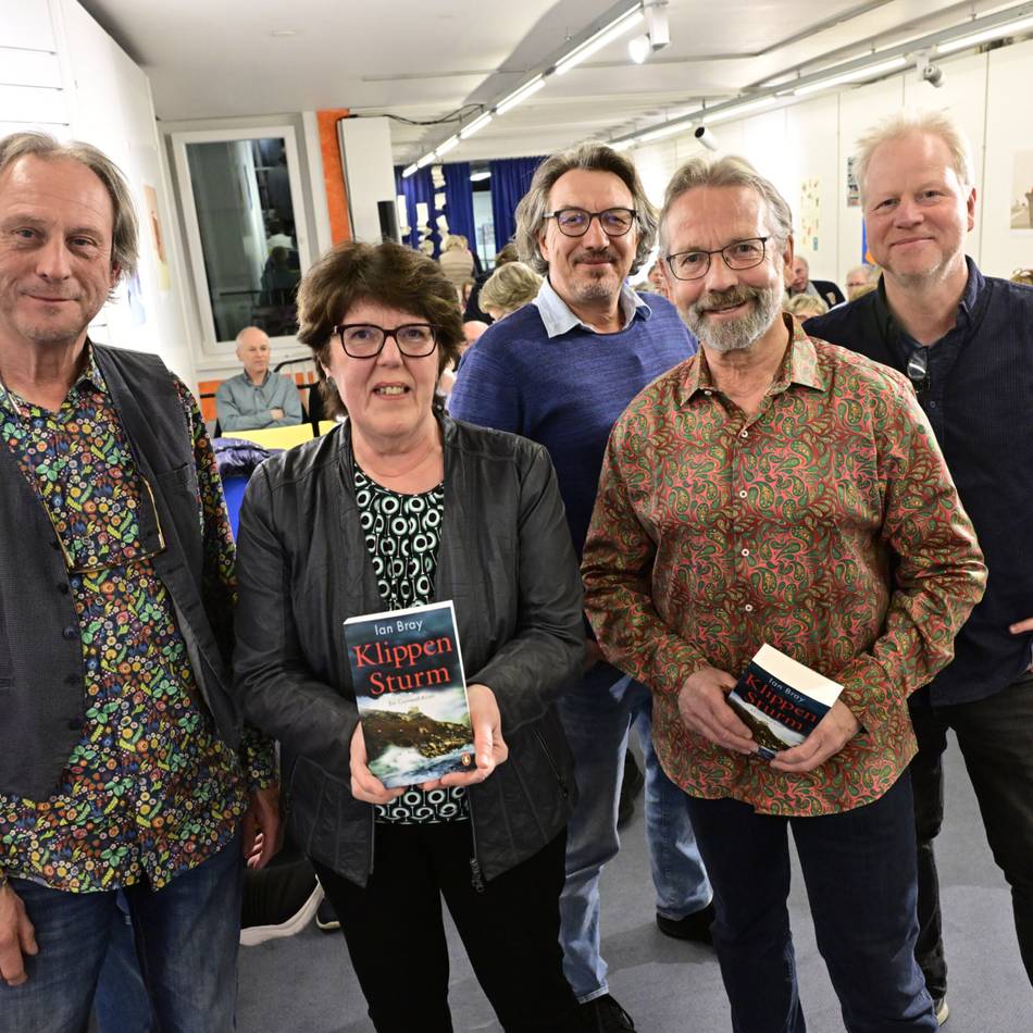 Lesung – Cornwall-Krimi „Klippensturm“ führt zu mysteriösem Mord im ...