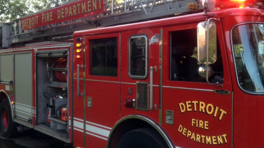Body found after Detroit Fire Department responds to fire on Fairport ...