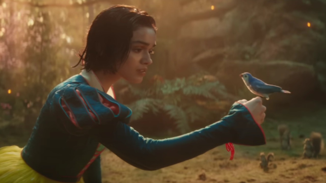 Snow White Actor Reveals Why Disney Has Scaled Down the Movie's ...