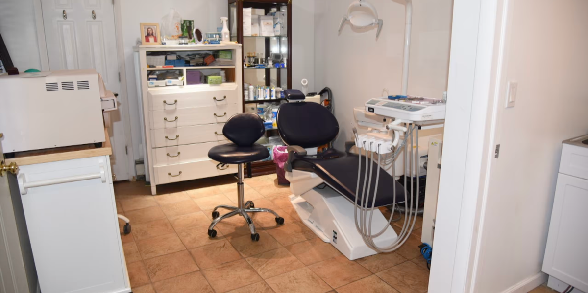 Patient's Face Partially Paralyzed By Unlicensed Dentist Operating Out ...