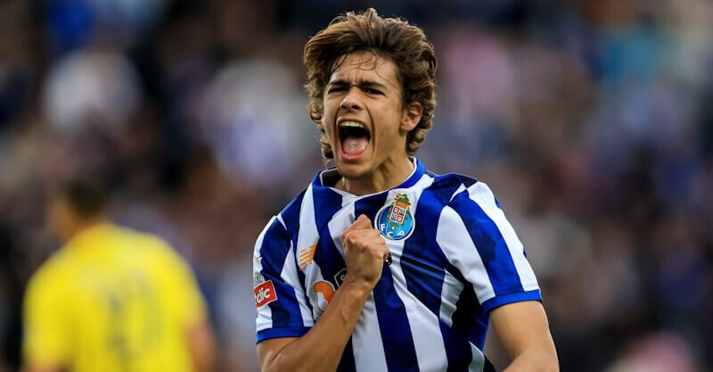 Al Ittihad recusa atirar a toalha ao chão po Rodrigo Mora