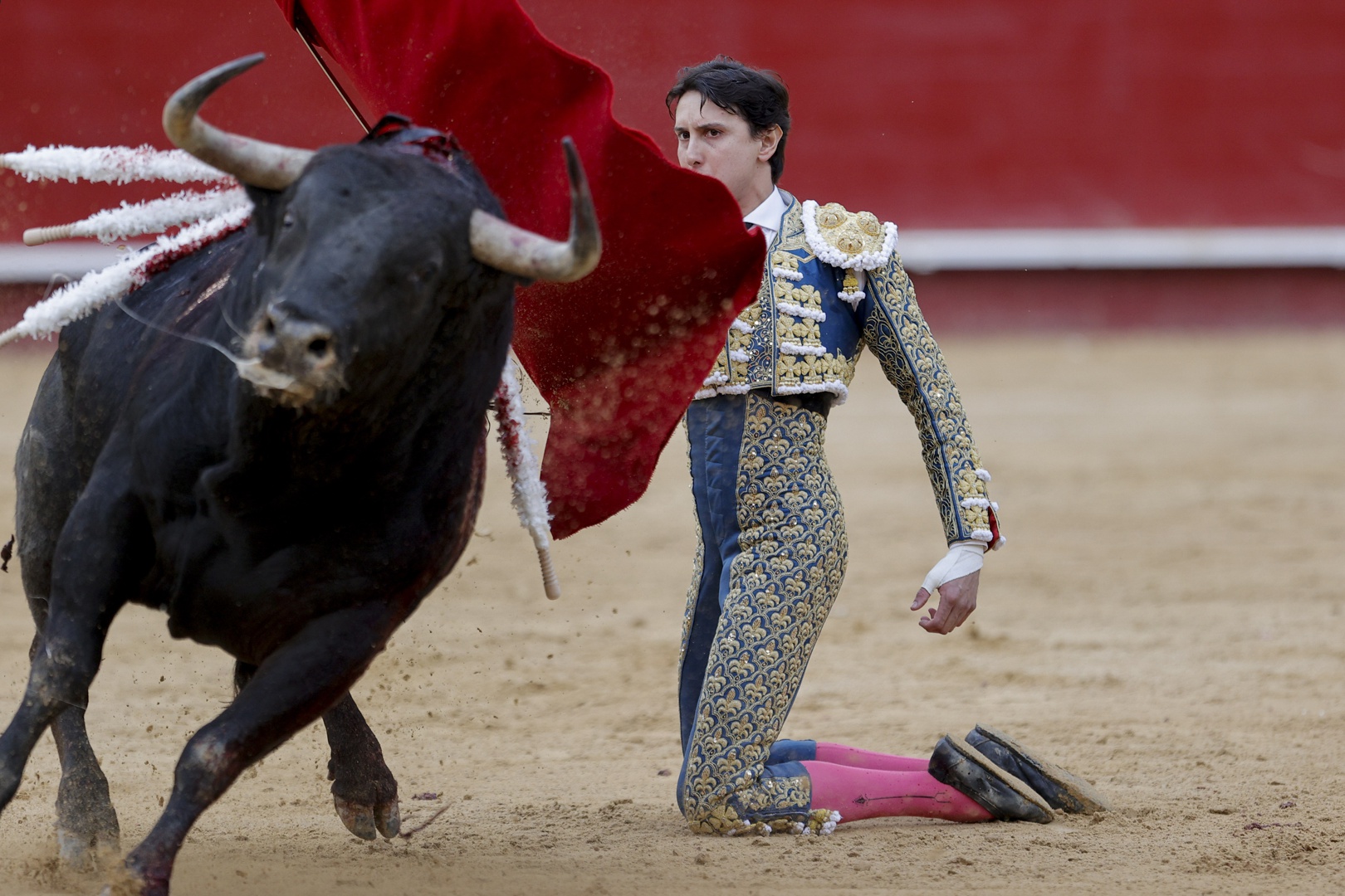 Triunfo efectista de Roca Rey con un gran toro de Victoriano del Río