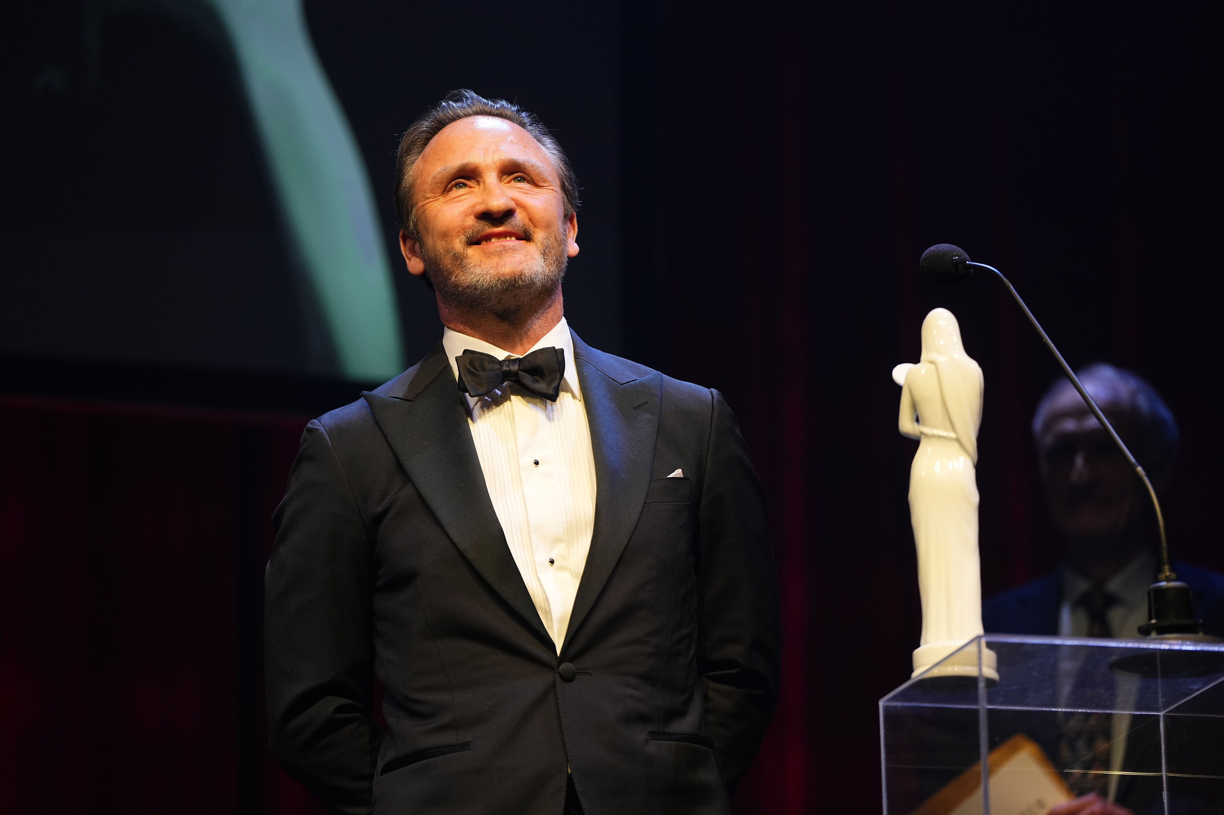 Lars Ranthe i stjernespækket film: Som verdensholdet i fodbold