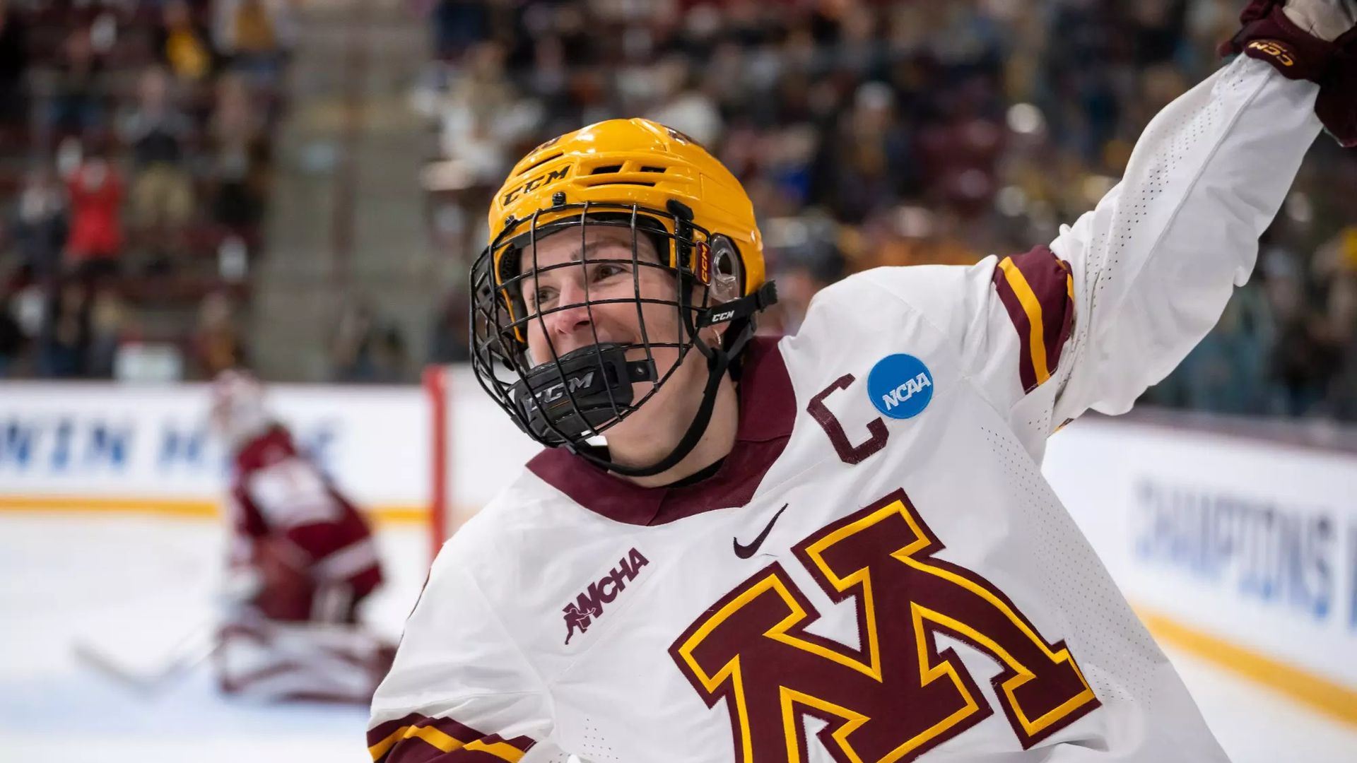 Gophers Defeat Colgate 3-2 to Advance to Frozen Four