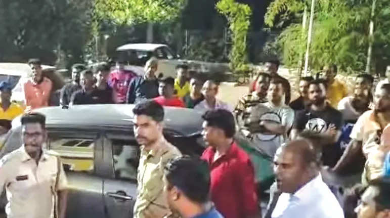 Mobocracy’s policing in Goa: Crowd force twisting long arm of law to act
