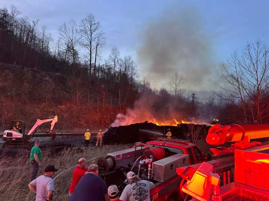 Manchester railroad tie fire spurs hours-long effort from multiple ...