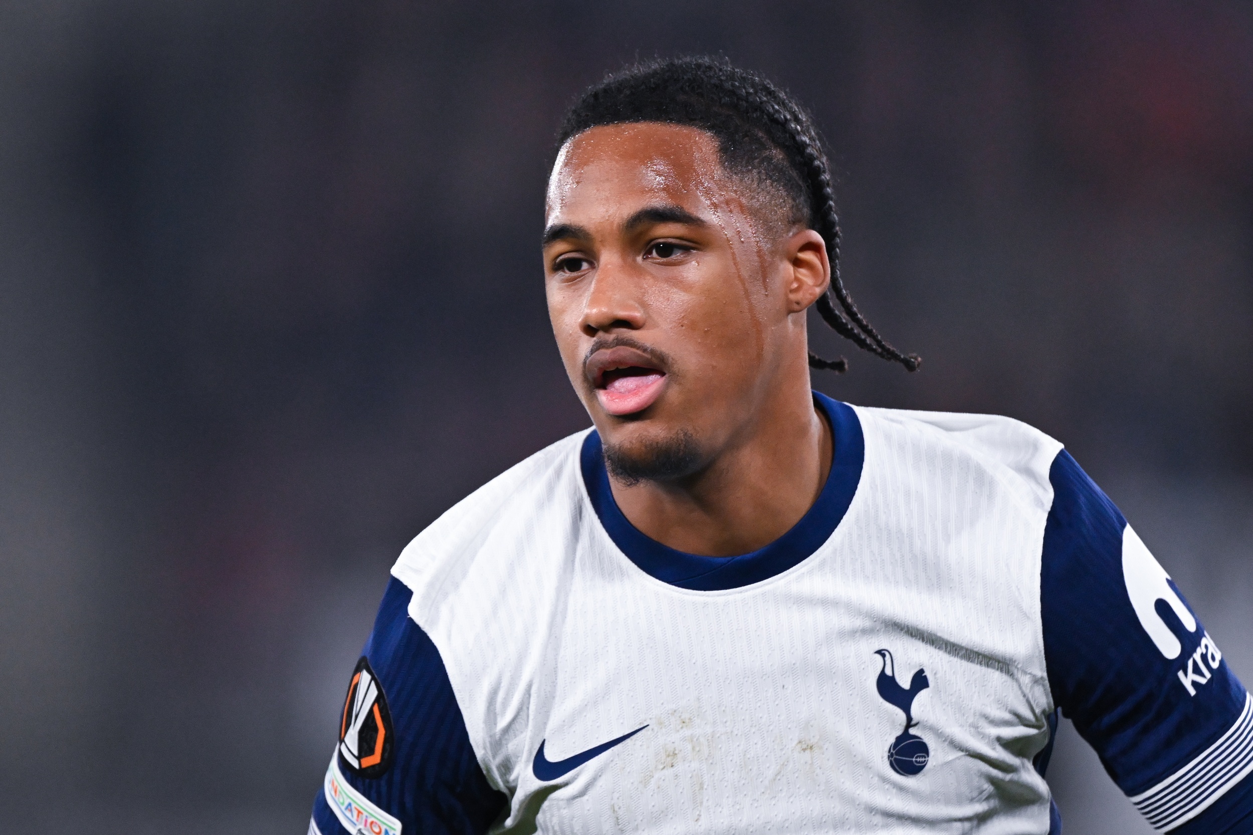 Report: Tottenham enter talks with Premier League club regarding ...