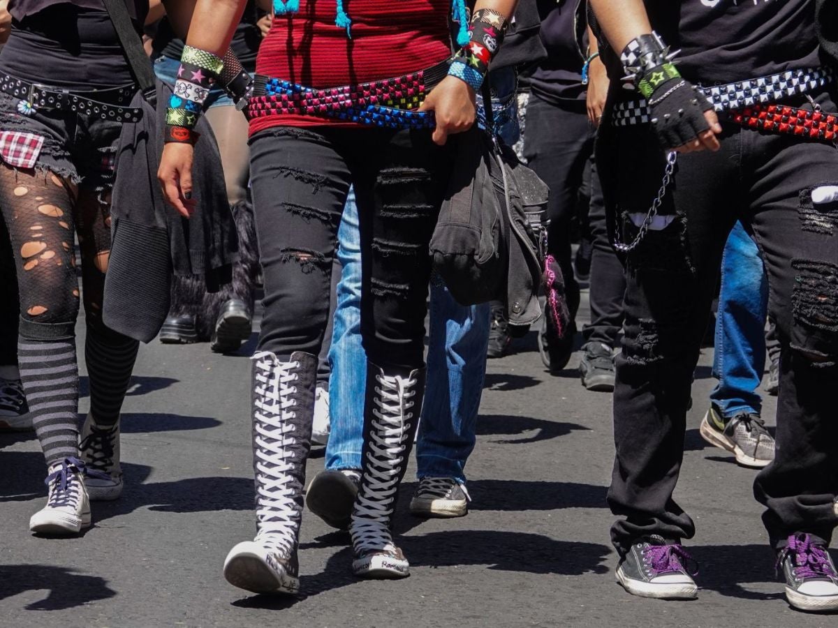 VIDEOS: Así se vivió la marcha emo HOY 15 de marzo de 2025 en CDMX ...