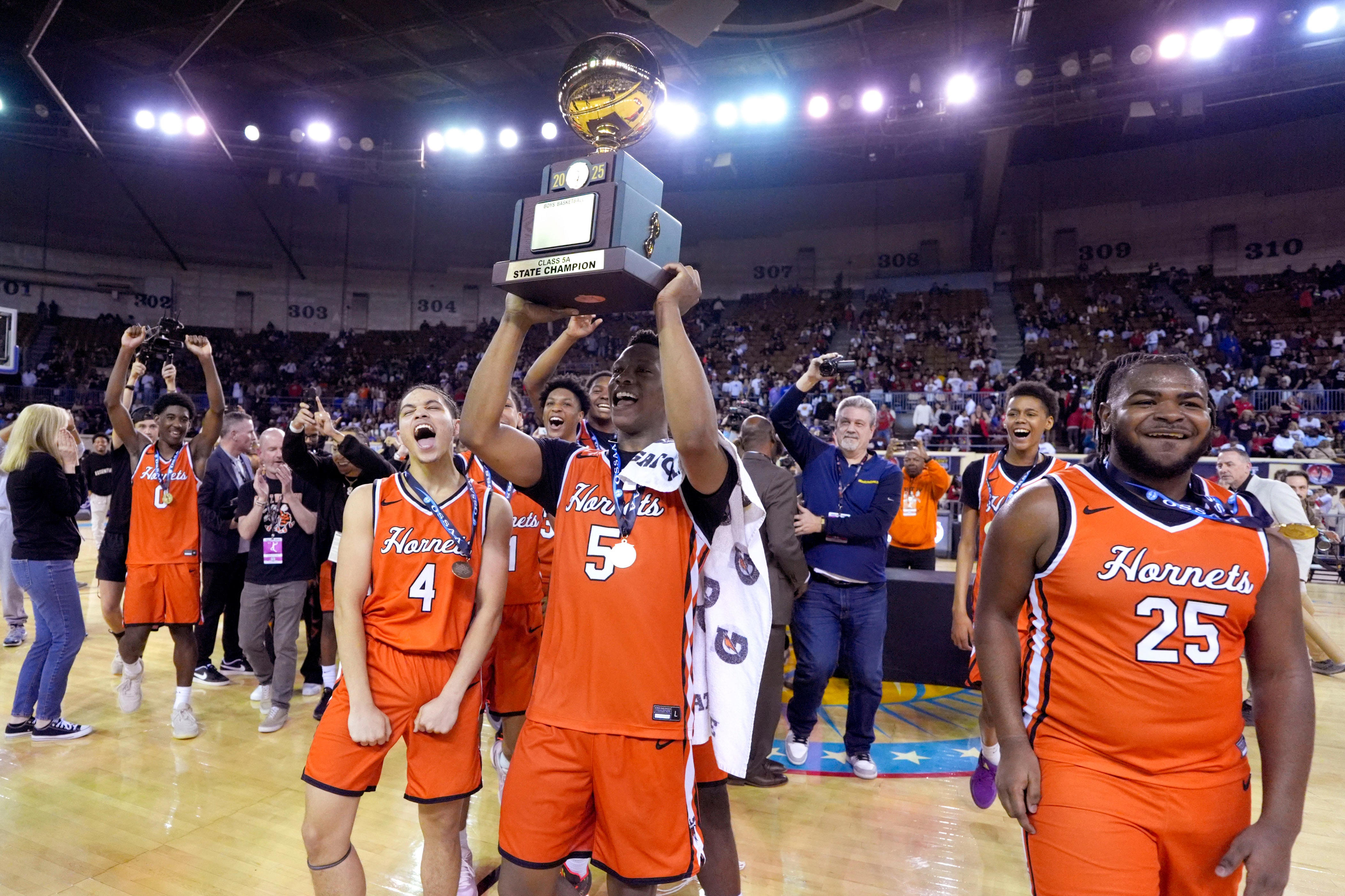 Class 5A boys basketball: Tulsa Booker T. Washington cruises past ...