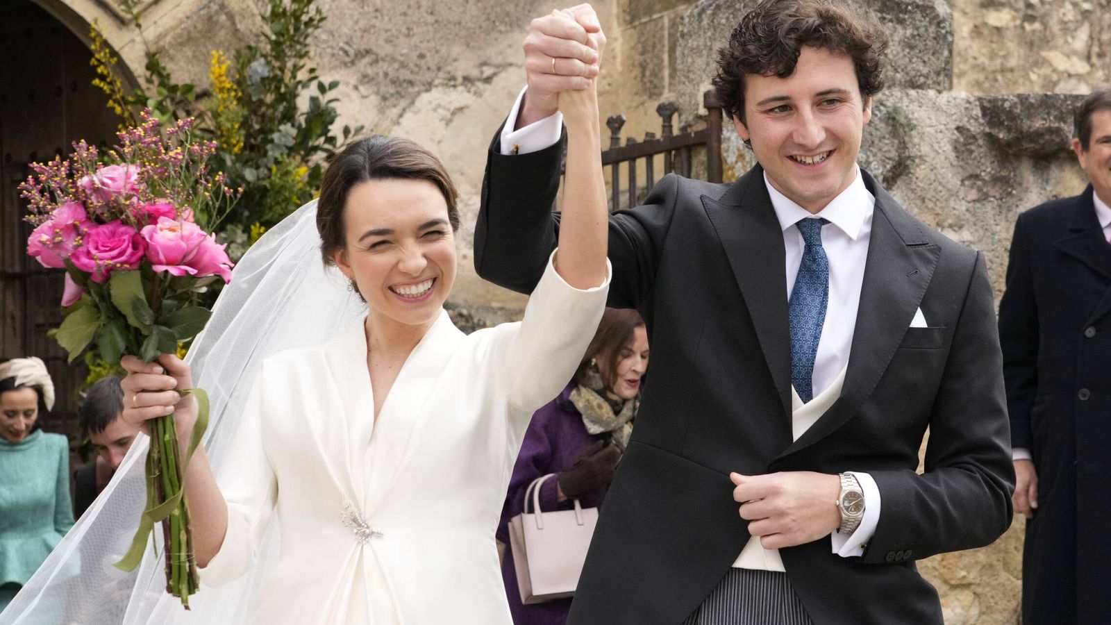 La boda de la alta sociedad en Pedraza, vinculada a los Vallejo-Nágera ...
