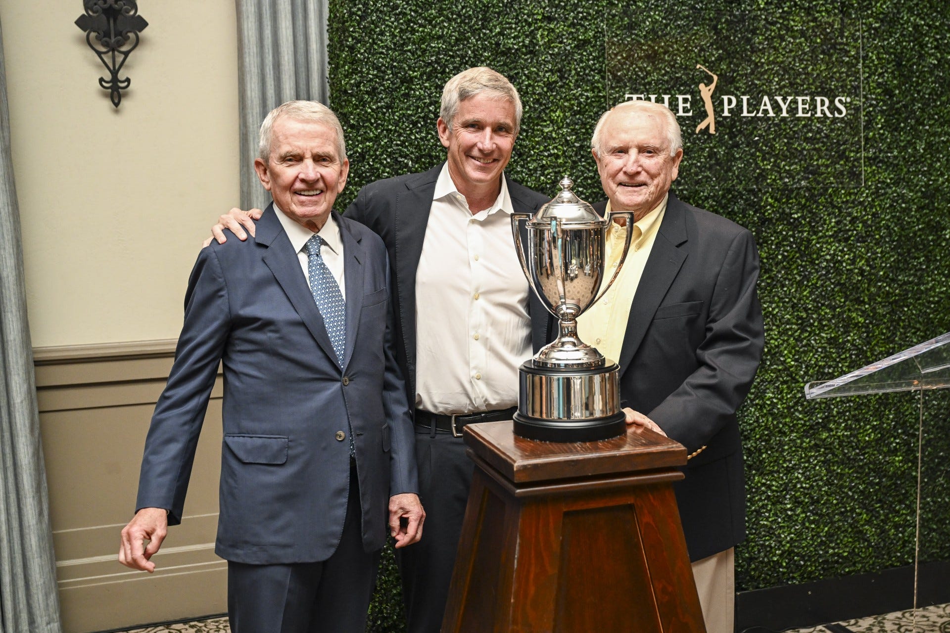 Former PGA Tour Commissioner Tim Finchem honored with Tour's Lifetime ...