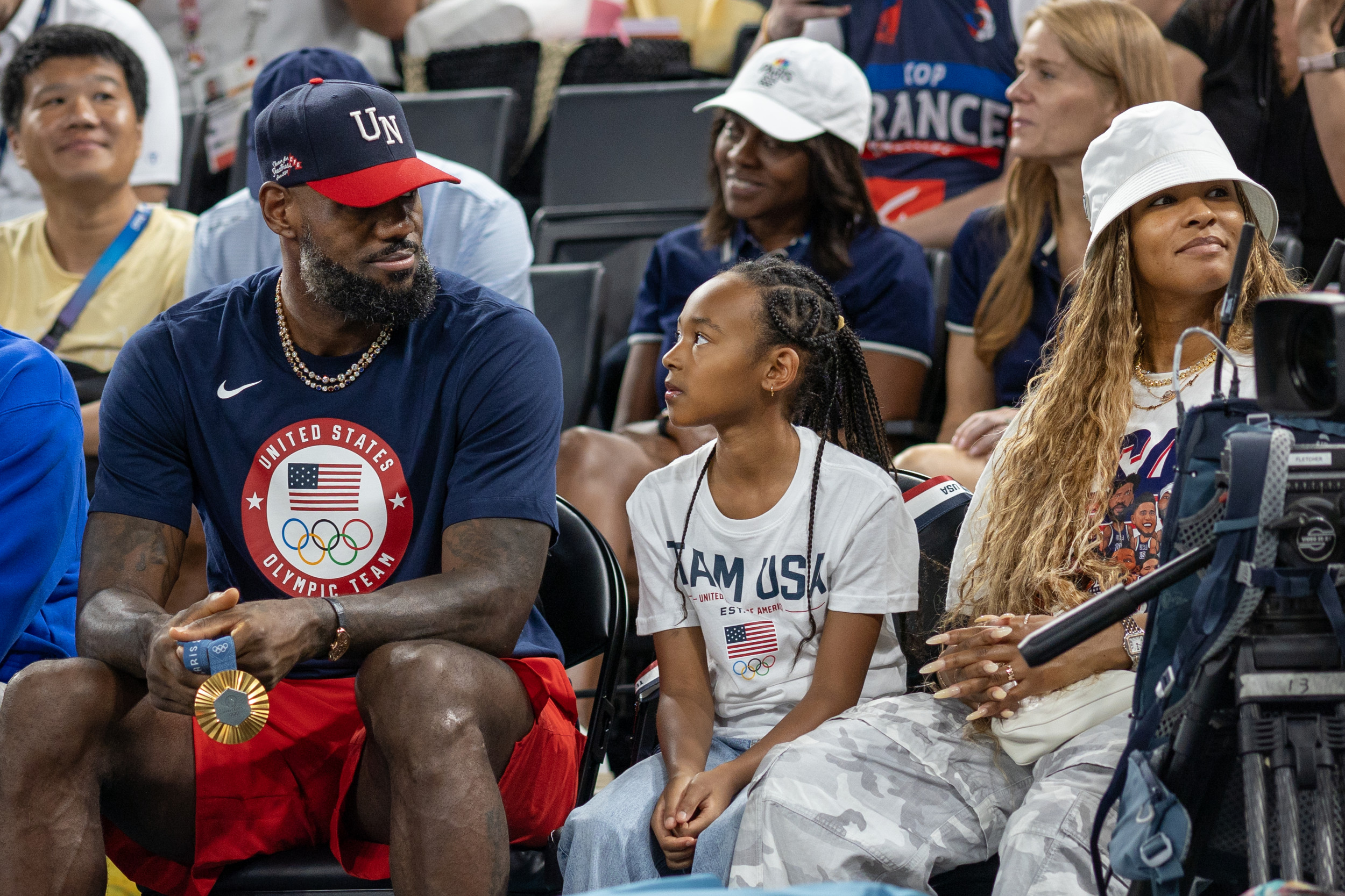 LeBron James' Wife Savannah Twins With Daughter Zhuri, 10, During ...