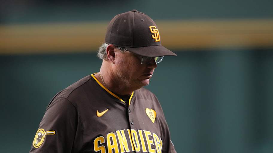 Padres Pitcher in 5th Starter Competition Suffers Injury, Likely Out ...