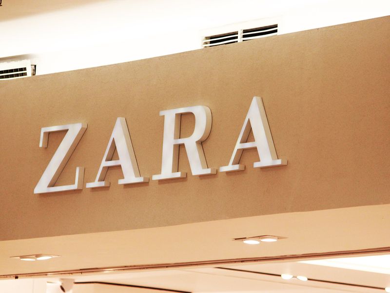 Unter den Neuheiten: Zara macht das „Oma“-Top im Sommer 2025 wieder groß