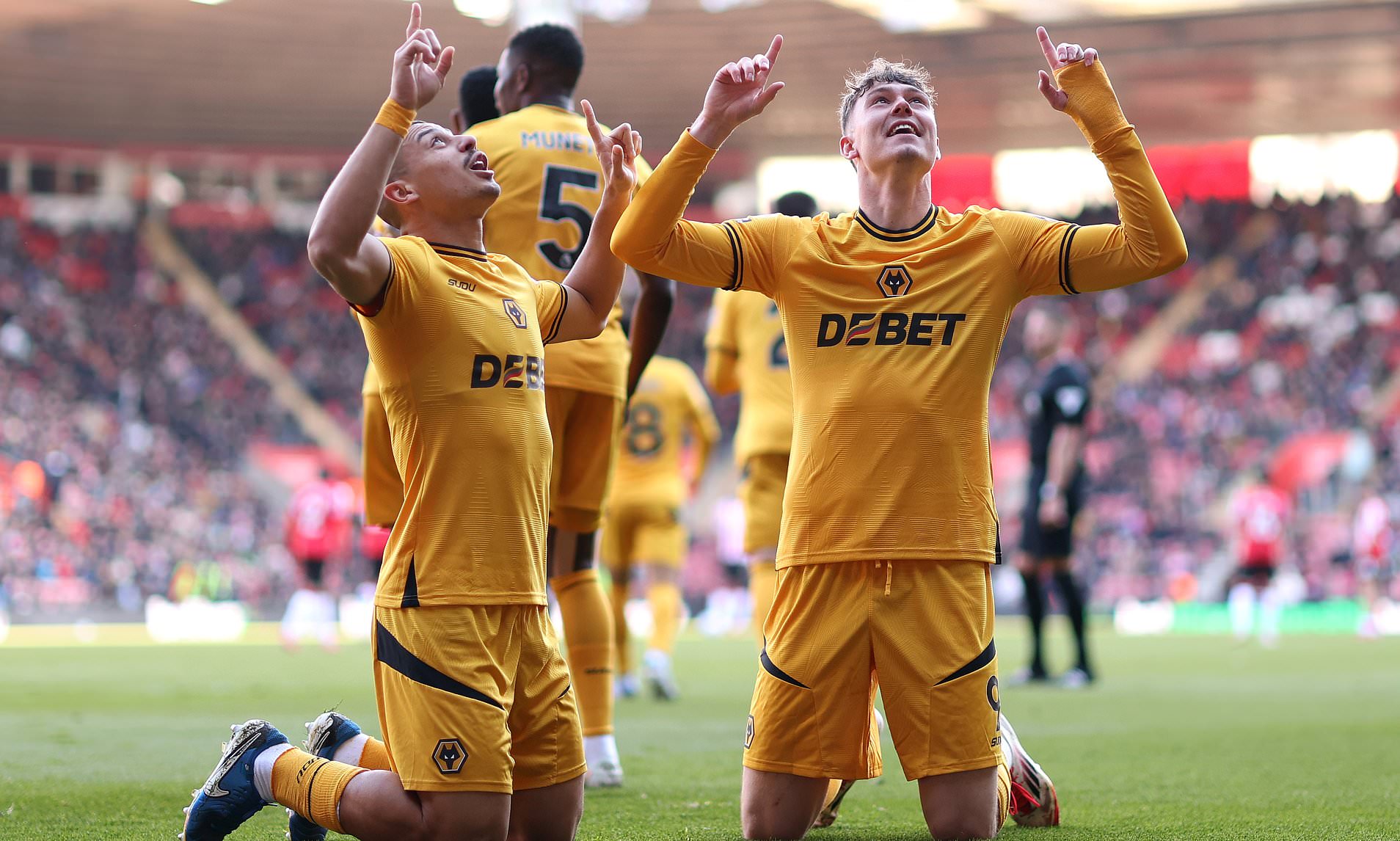 Southampton 1-2 Wolves: Vitor Pereira's side pull further clear out of ...