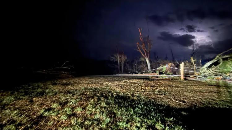 Tornadoes in Arkansas: 3 dead, 32 injured across 8 counties