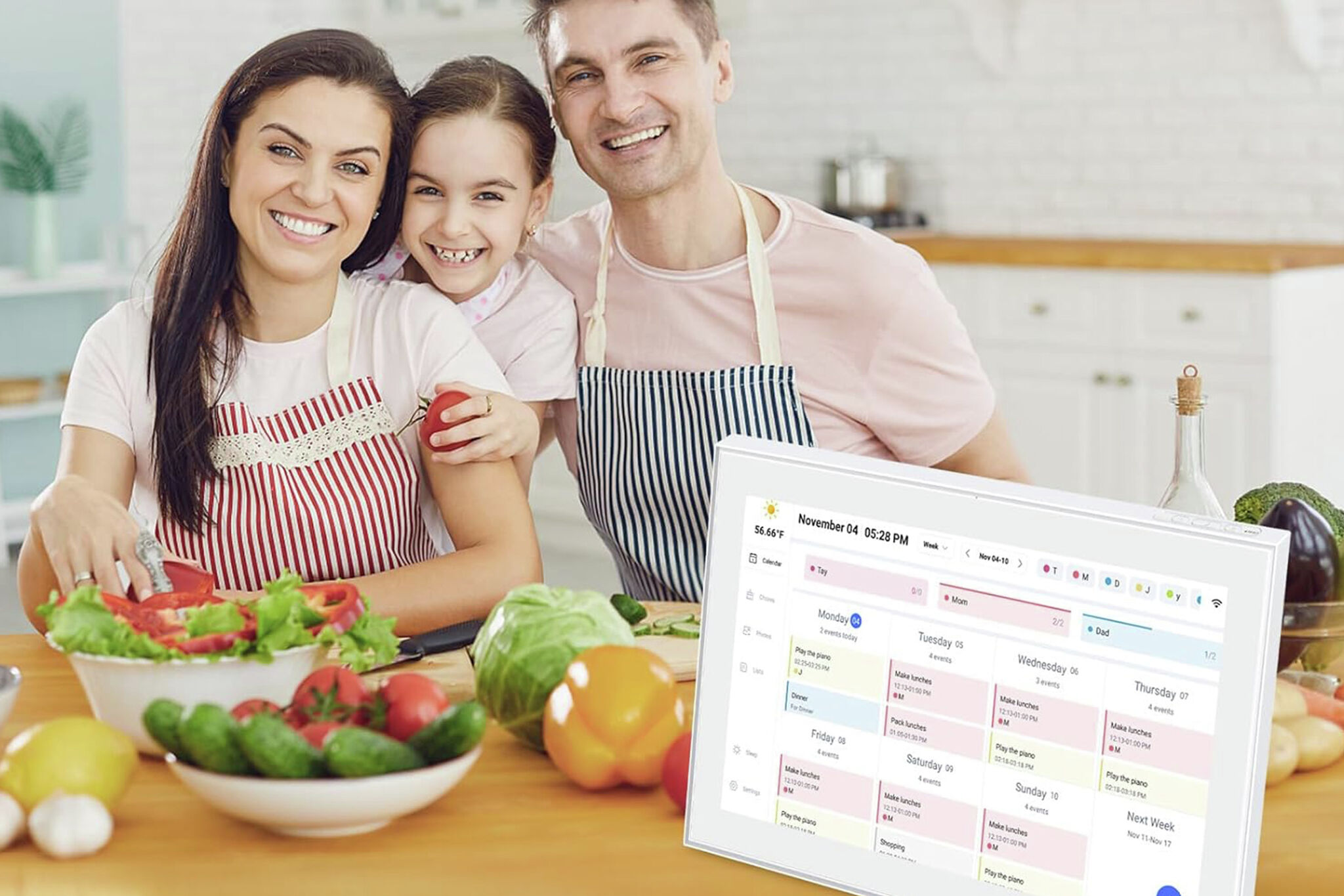 Groundbreaking calendar display lets families effortlessly manage schedules