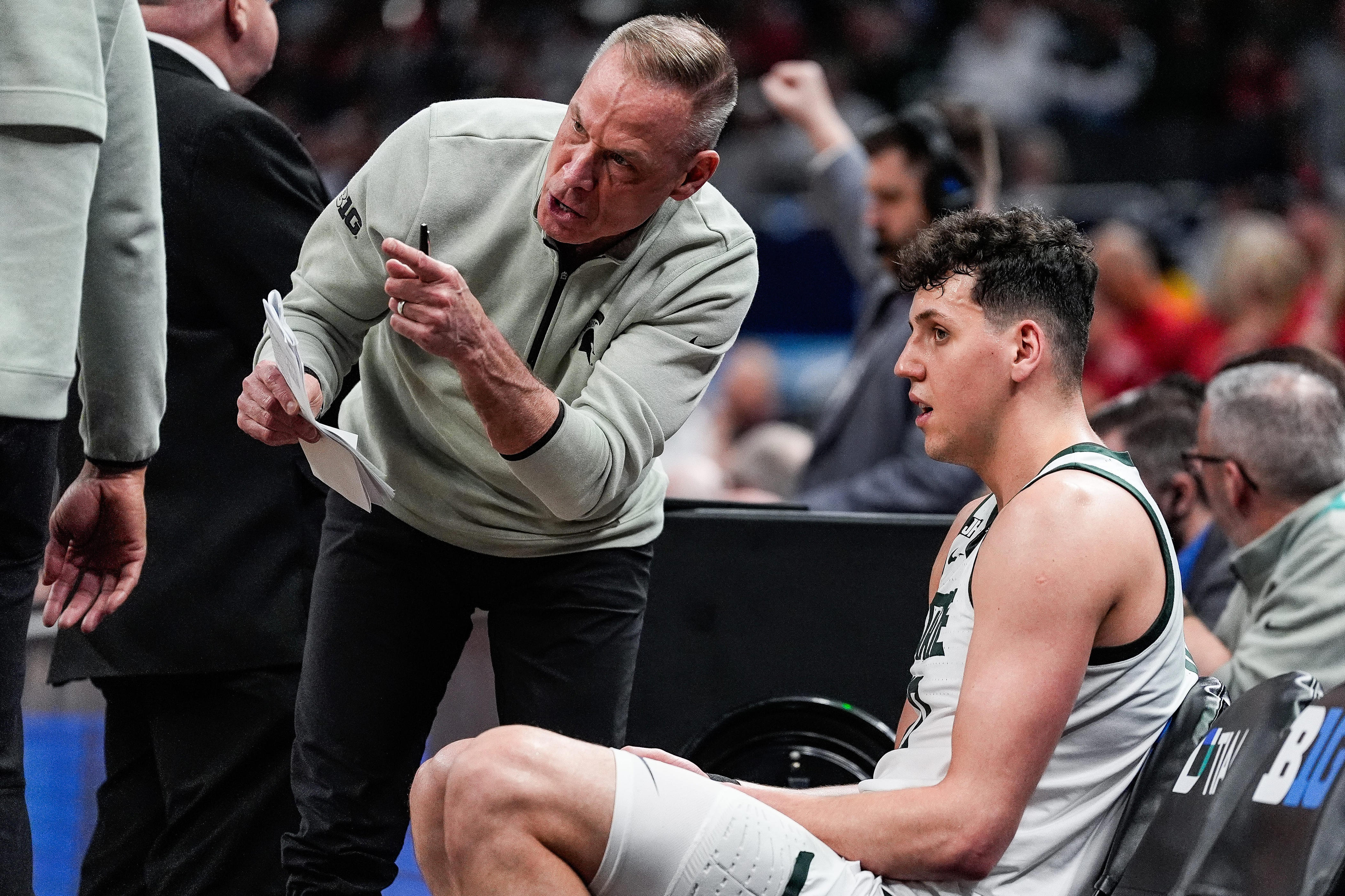 Spartans associate head coach Doug Wojcik not leaving for alma mater ...