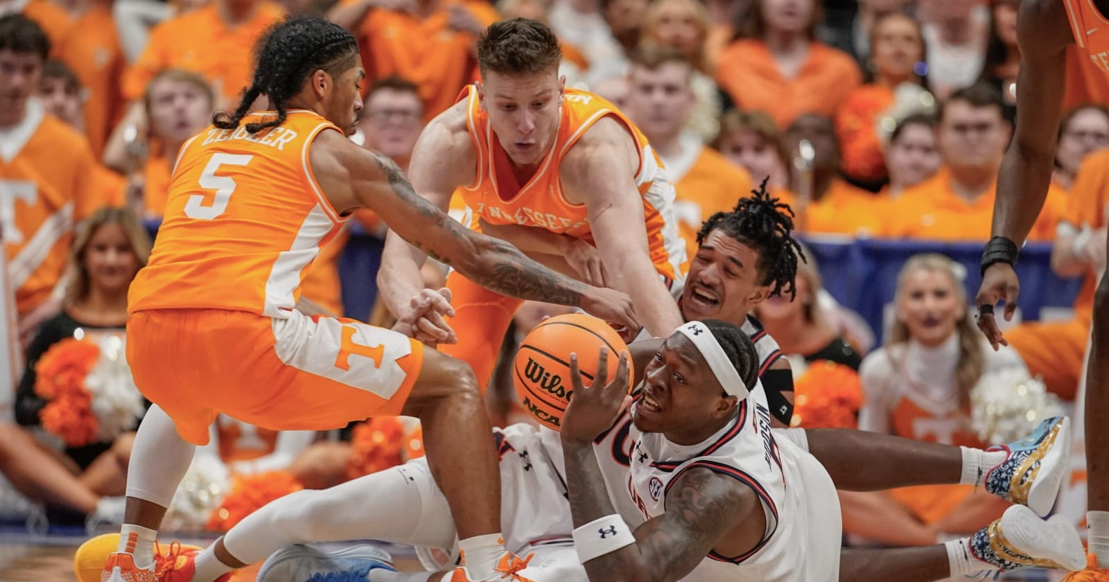 Tennessee headed back to SEC Tournament title game after beating No. 1 ...