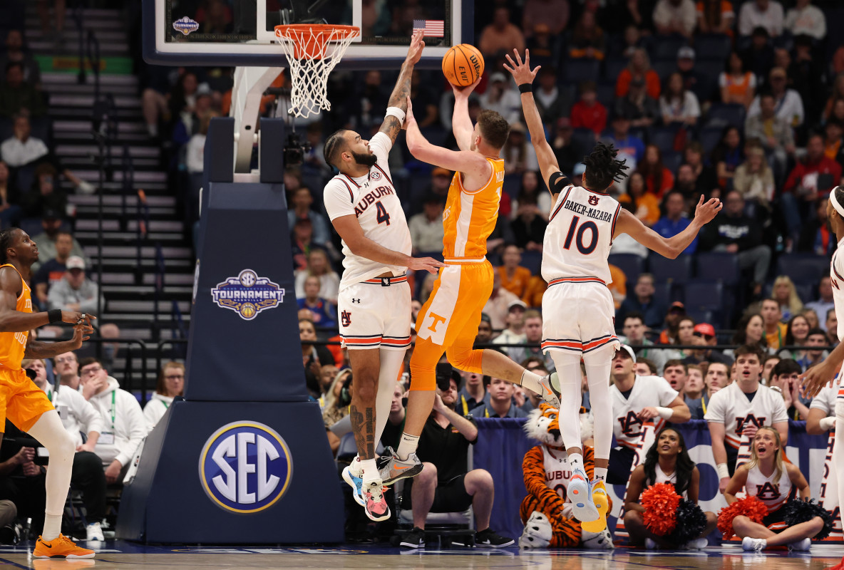 SEC Tournament Refs Accused Of Rigging Auburn-Tennessee Game