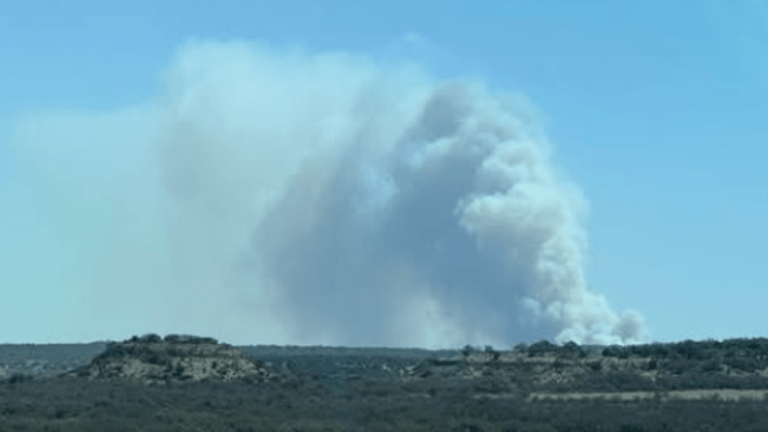 Fredericksburg fire grows to 8,640 acres, evacuation alerts issued with ...