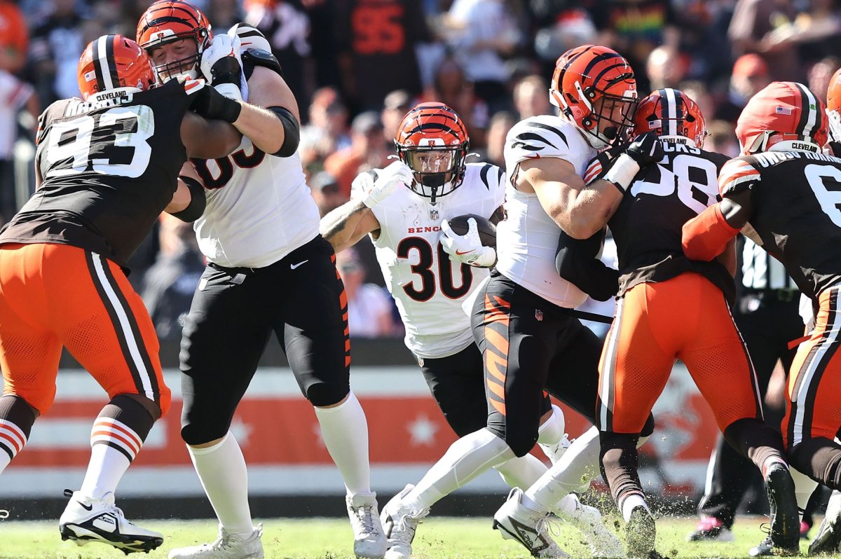 Cincinnati Bengals cut starting guard Alex Cappa